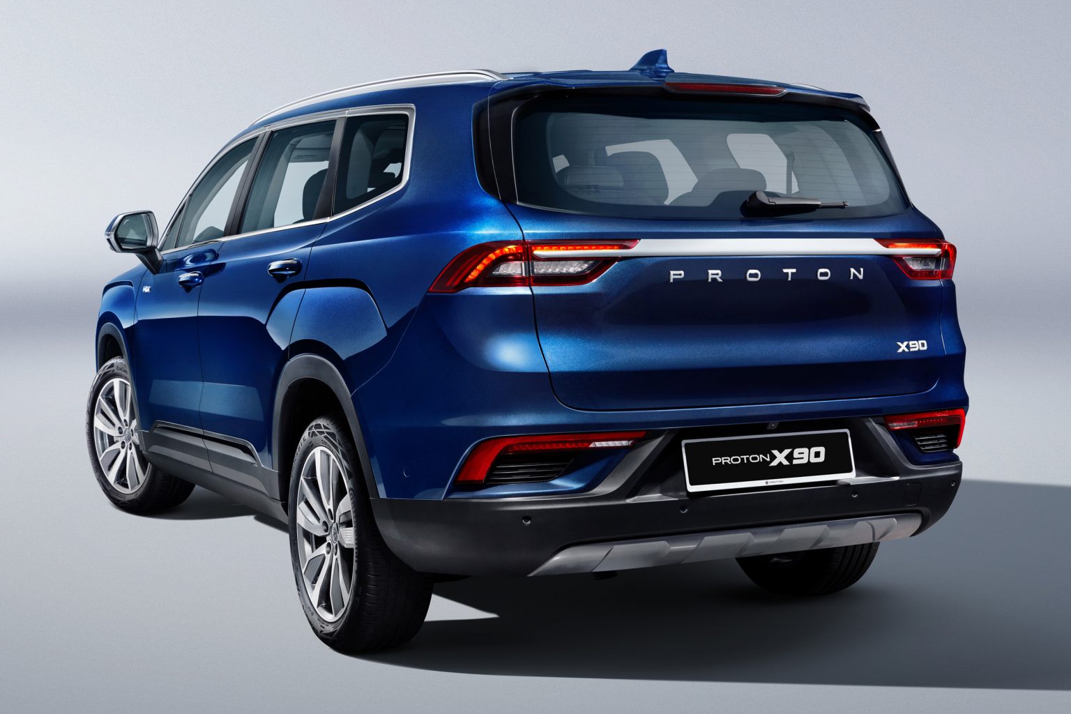 Proton X90闪亮登场 售价从RM12万3800起 - SoyaCincau