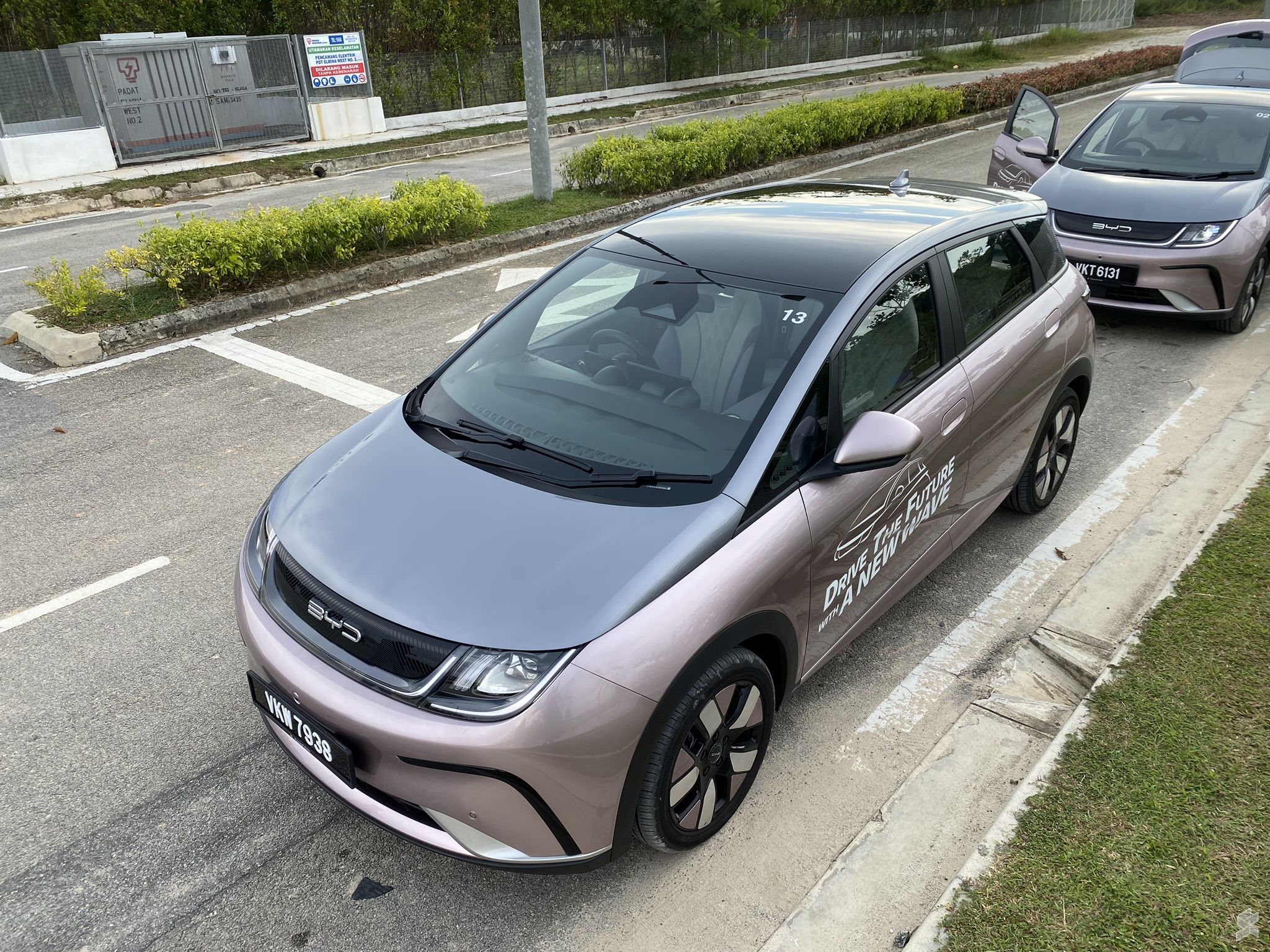 BYD Dolphin高级增程版首试 更具驾驶乐趣！ - SoyaCincau