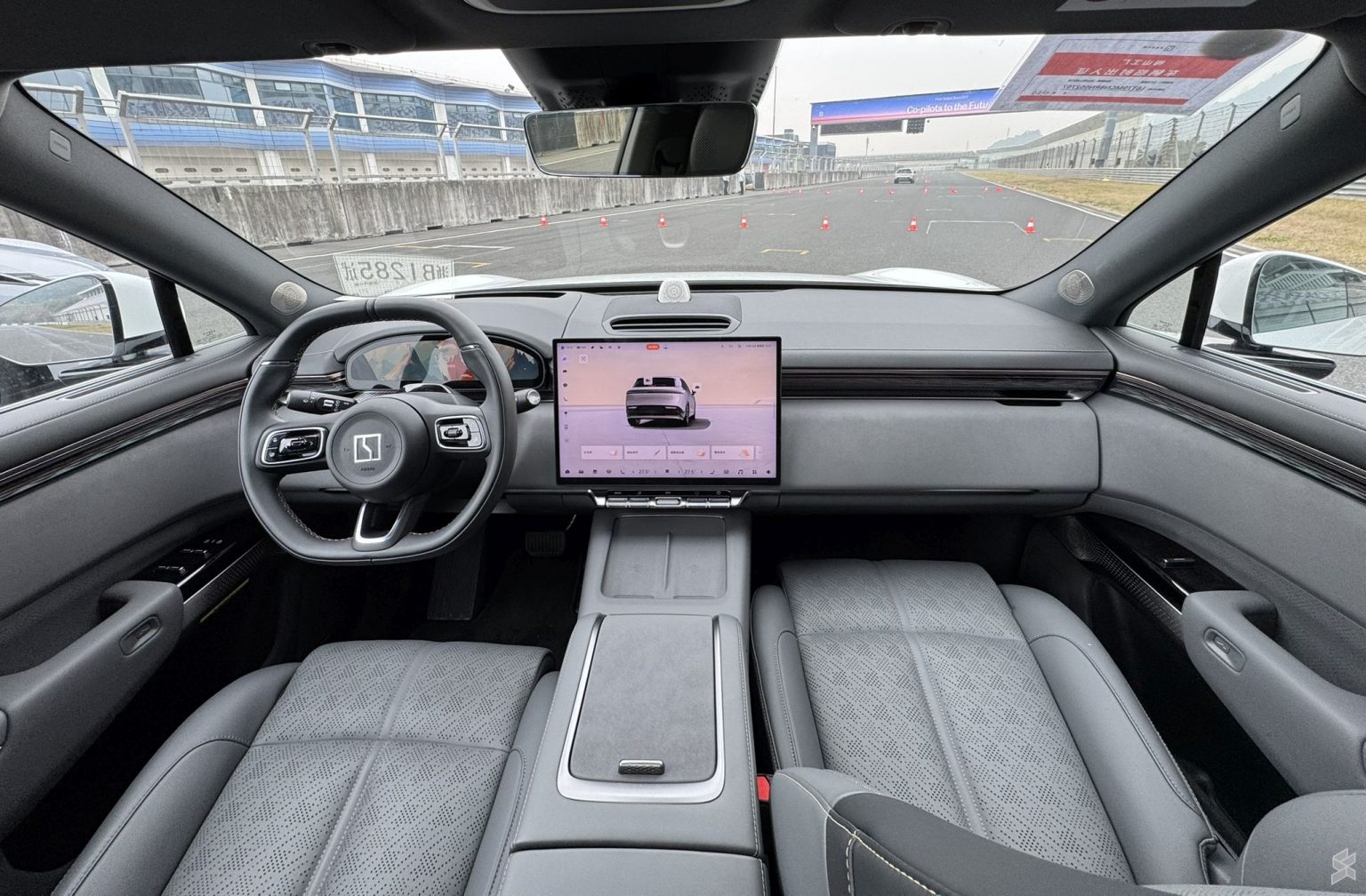 Zeekr 9X豪华SUV曝光 可媲美Rolls Royce Cullinan？